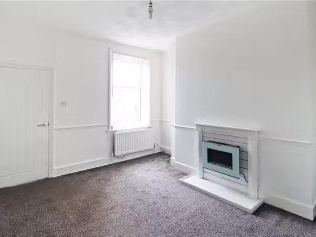 Cheap 3 bedroom Flat to rent, Oswin Avenue, Newcastle upon Tyn.