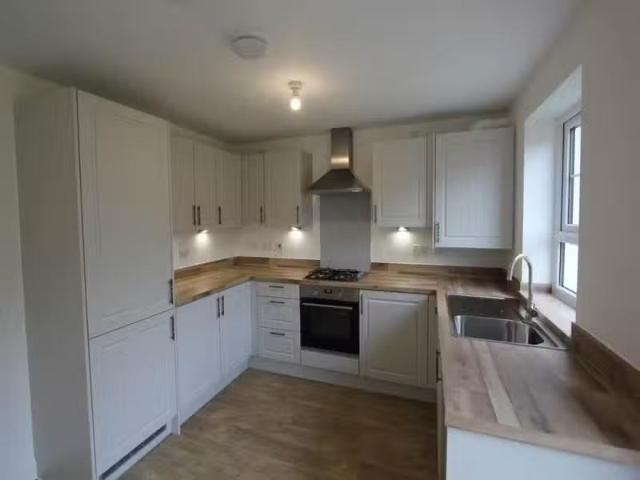 For Rent! 3 bedroom house for rent in Cae'r Victor, St Athan.
