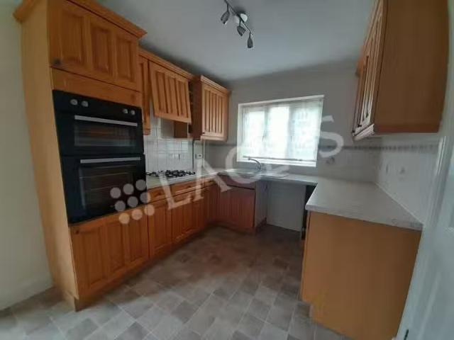 Unique 3 bedroom semi detached house for rent in Acer Drive, Y.