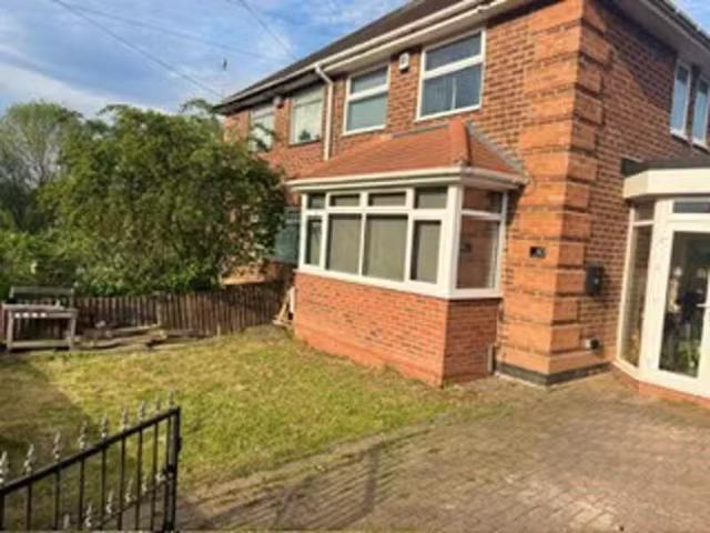 Rental! 3 bedroom semi detached house for rent in Bottetourt R.