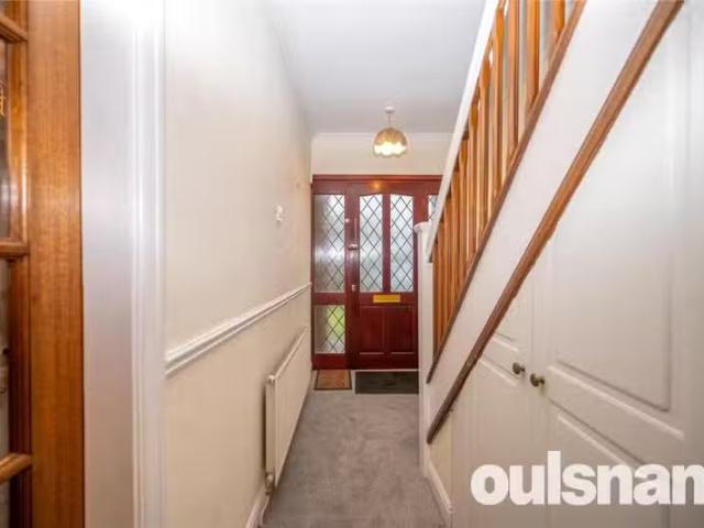 Deal! 3 bedroom semi detached house for rent in Hill Top Road.
