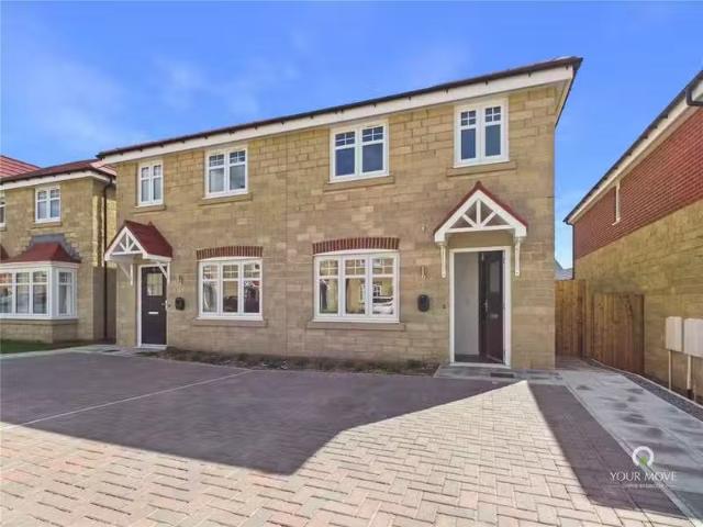 Deal! 3 bedroom Semi Detached House to rent, Catley Mews, Durh.