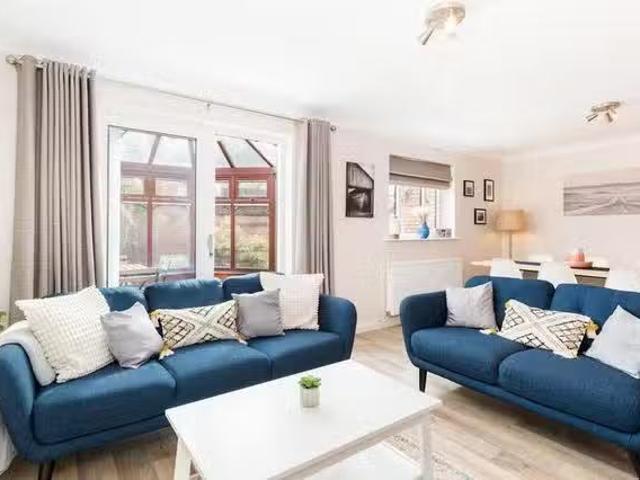 Just in! 3 BR Beverley Road