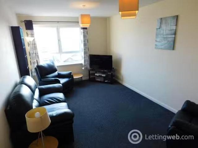 Nice 3 BR Property to rent in Cordiner Place, Hilton, Aberdeen.