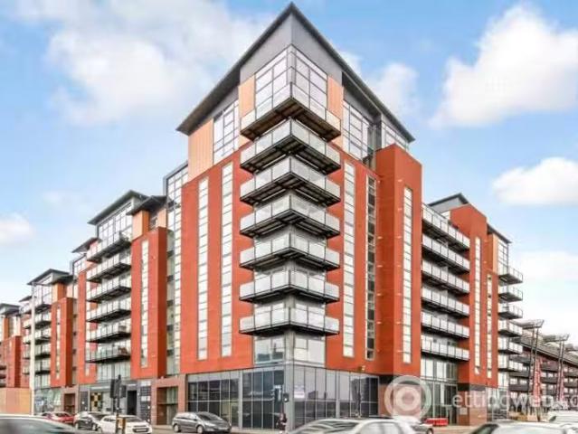Deal! 3 BR Property to rent in Dunlop Street, City Centre