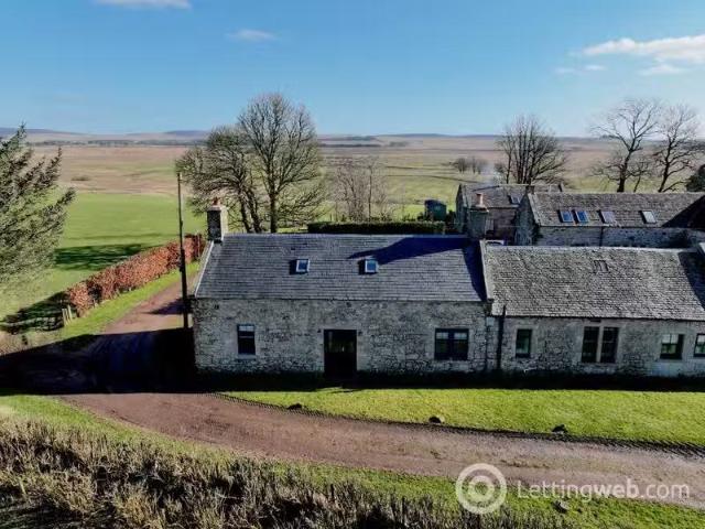 Cheap 3 BR Property to rent in South Cobbinshaw, West Calder.