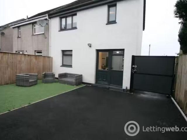 Cheap 3 BR Property to rent in 21 Appin Terrace, Shotts, ML7 5JP