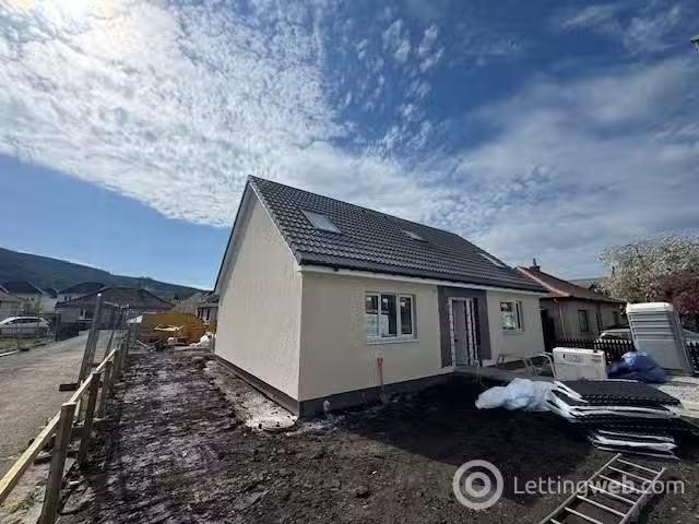 Just in! 3 BR Property to rent in 53 Miller Street, Innerleith.