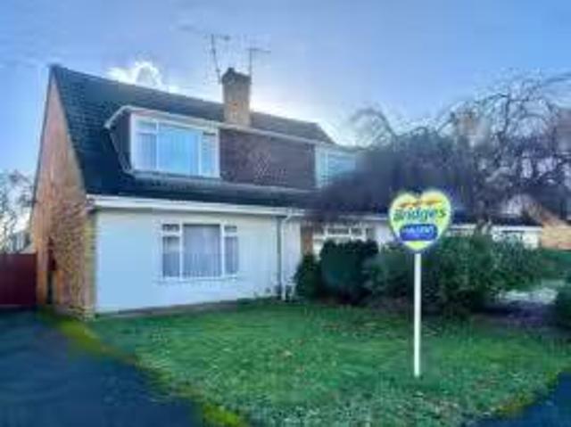 Unique 3 BR Property & Houses to Rent: Harvey Road, Cove, Farn.