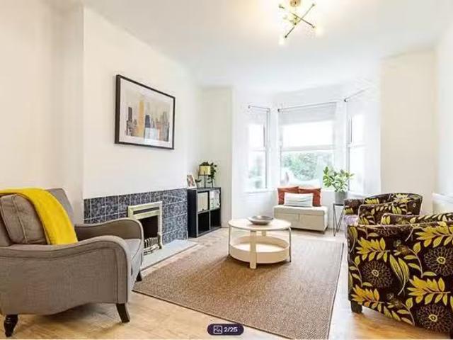 New 3 Rooms 4000 House 3 bedrooms in Enfield Highway