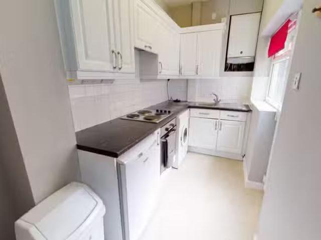 New 1 BA 4 bedroom house for rent in Dale Road, Selly Oak, B29.