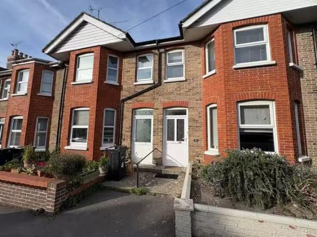 Charming 1 BA 4 bedroom terraced house for rent in Dorchester.