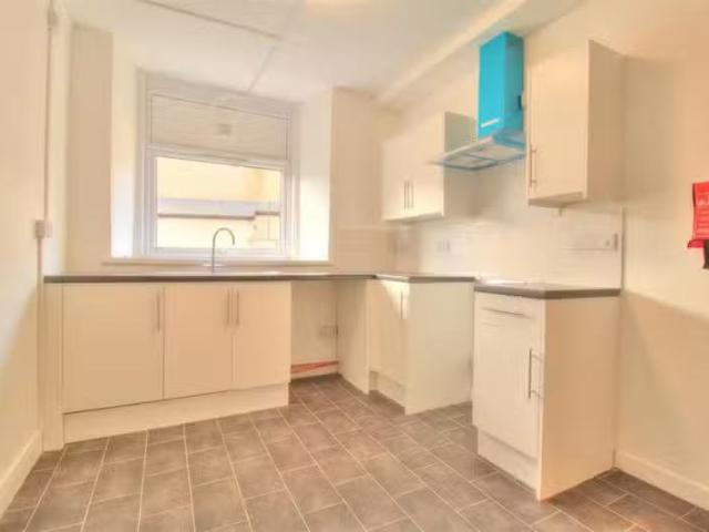 Cozy 1 BA 1 bedroom apartment for rent in Office Stree, Porth.