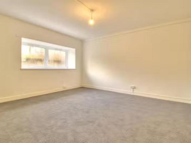 Cozy 1 BA 1 bedroom apartment for rent in Office Street, Porth.