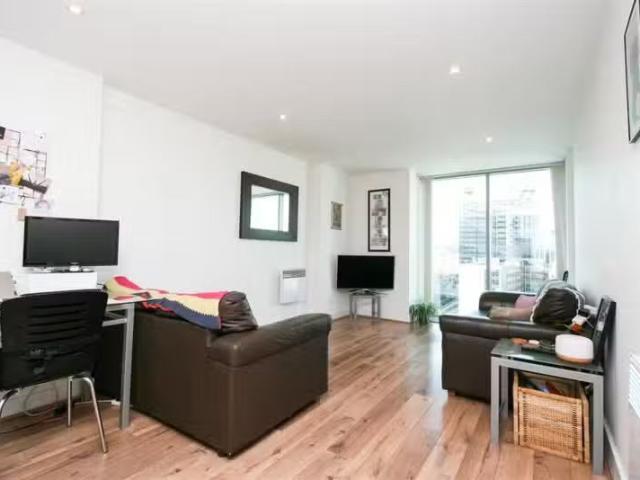 New 1 BA 1 bedroom apartment for rent in Orion, 90 Navigation.
