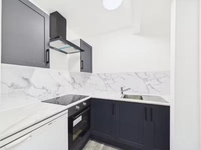 Charming 1 BA 1 bedroom apartment for rent in Brindley Court.