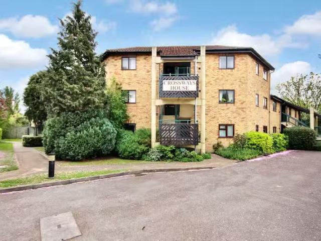 Rental! 1 BA 1 bedroom apartment for rent in Crossways House.