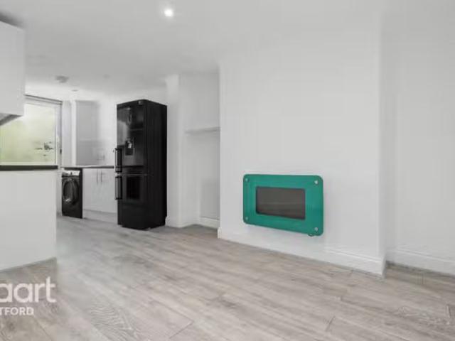 New 1 BA 1 bedroom apartment for rent in East Hill, DARTFORD.