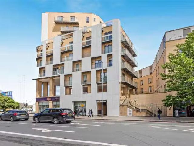 New 1 BA 1 bedroom apartment for rent in Hills Road, Cambridge.
