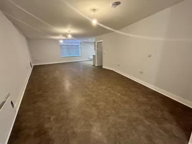 Charming 1 BA 1 bedroom apartment for rent in Horninglow Road.