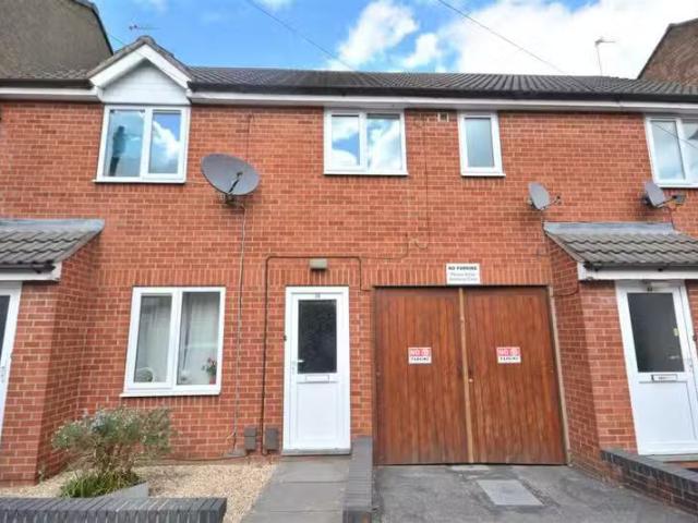 Unique 1 BA 1 bedroom apartment for rent in Peel Street Derby.