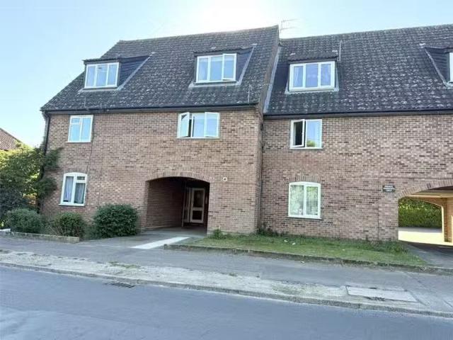 Unique 1 BA 1 bedroom Flat to rent, Malbrook Road, Norwich, NR.