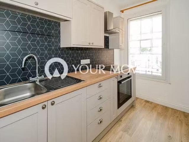 Nice 1 BA 1 bedroom Flat to rent, Broadgate, Lincoln, LN2 £76.