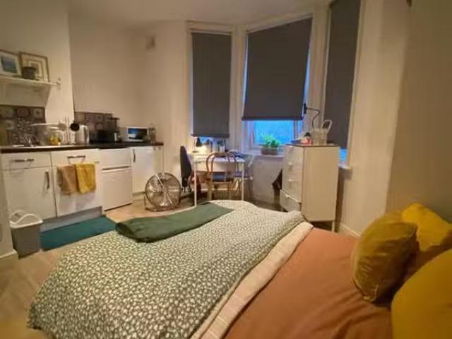 New 1 BA 1 bedroom flat for rent in 10 Eldon Place, Westbourne.