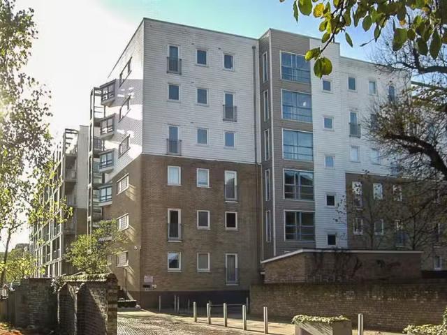 New 1 BA 1 bedroom flat for rent in Warren Close, Cambridge, CB2