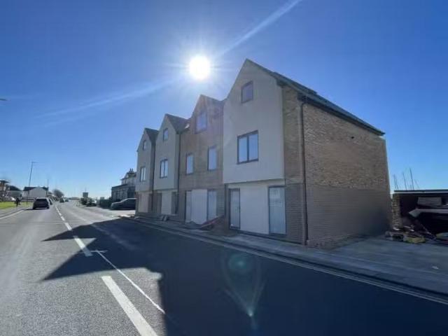 Just in! 1 BA 1 bedroom flat for rent in Willow Tree Wharf, Al.