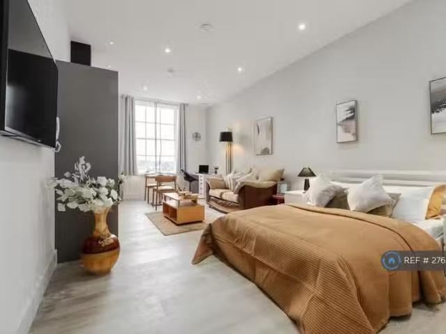 Unique 1 BA 1 bedroom flat for rent in Argyle St, Birkenhead.