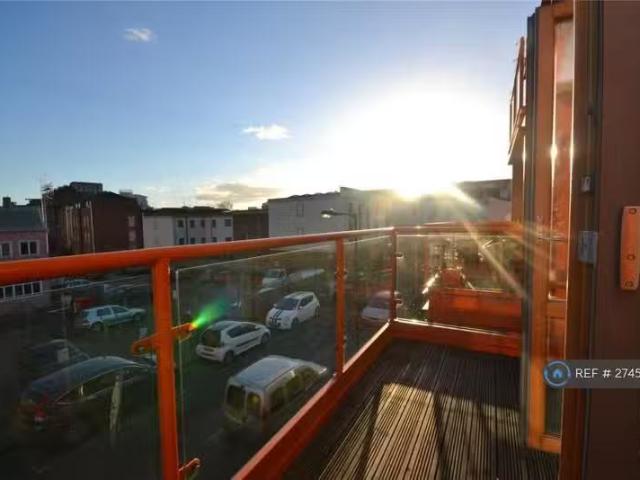 Cheap 1 BA 1 bedroom flat for rent in Argyle Road, St. Pauls.