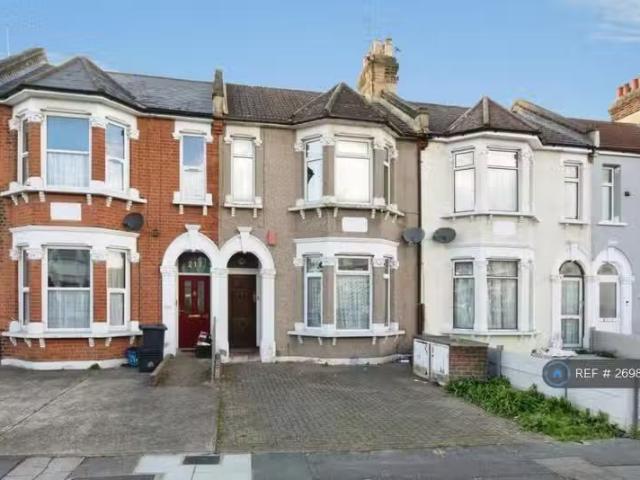 For Rent! 1 BA 1 bedroom flat for rent in Balfour Road, Ilford.