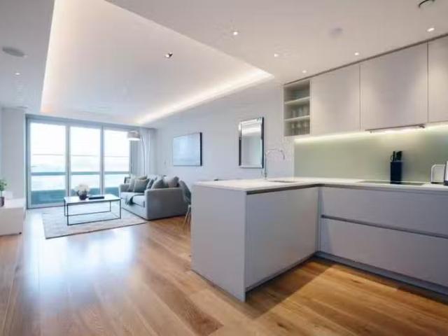 Cheap 1 BA 1 bedroom flat for rent in Canaletto Tower, City Ro.