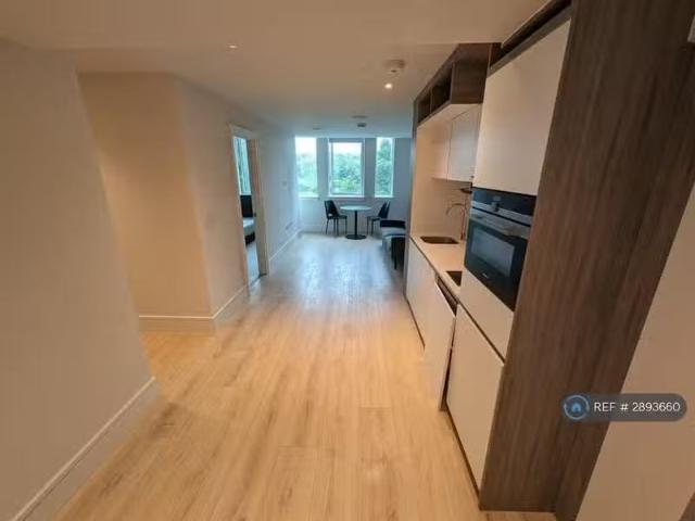 Cheap 1 BA 1 bedroom flat for rent in Capella Court, Purley, CR8