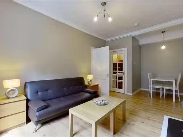 Charming 1 BA 1 bedroom flat for rent in Grove Street, Edinbur.