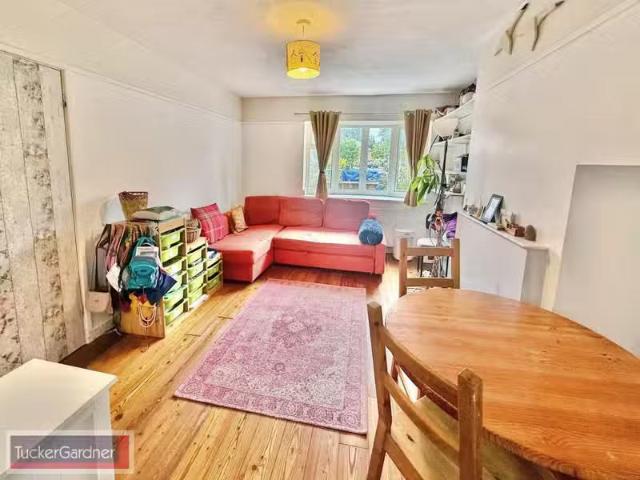 New 1 BA 1 bedroom flat for rent in Granhams Close, Great Shel.