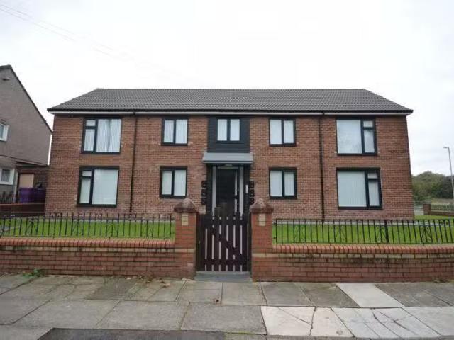 Deal! 1 BA 1 bedroom flat for rent in Parkview Road, Liverpool.