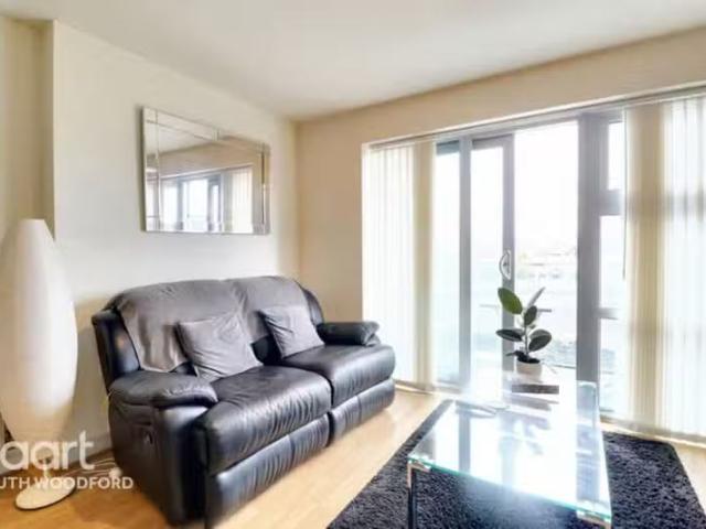 Just in! 1 BA 1 bedroom flat for rent in Queen Mary Avenue, LO.