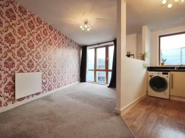 Charming 1 BA 1 bedroom flat for rent in Ratcliffe Court Cit.