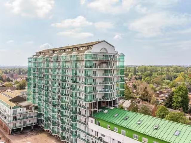 For Rent! 1 BA 1 bedroom flat for rent in Sydney Road Enfield.