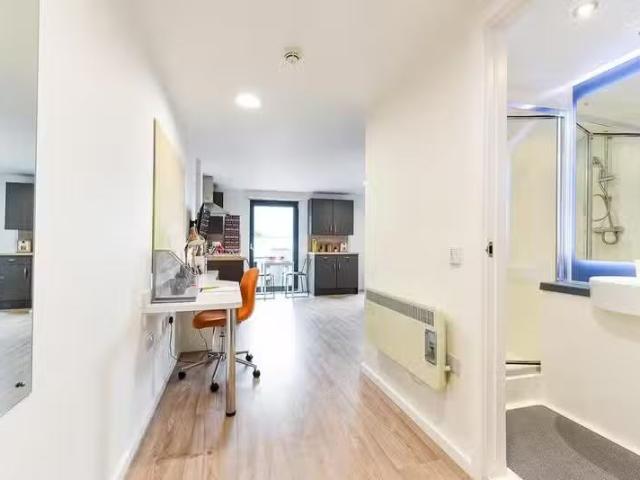 Just in! 1 BA 1 bedroom flat share for rent in Chester Studen.