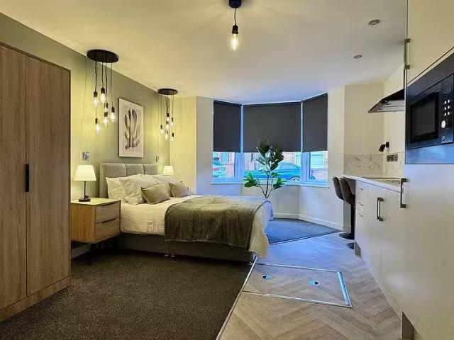 Just in! 1 BA 1 bedroom house of multiple occupation for rent.