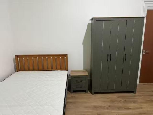 For Rent! 1 BA 1 bedroom house share for rent in Ashgrove, Bra.