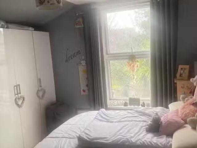 Cheap 1 BA 1 bedroom house share for rent in Foss Avenue, Croy.