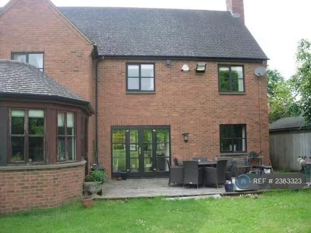 Charming 1 BA 1 bedroom house share for rent in Ufton Fields.