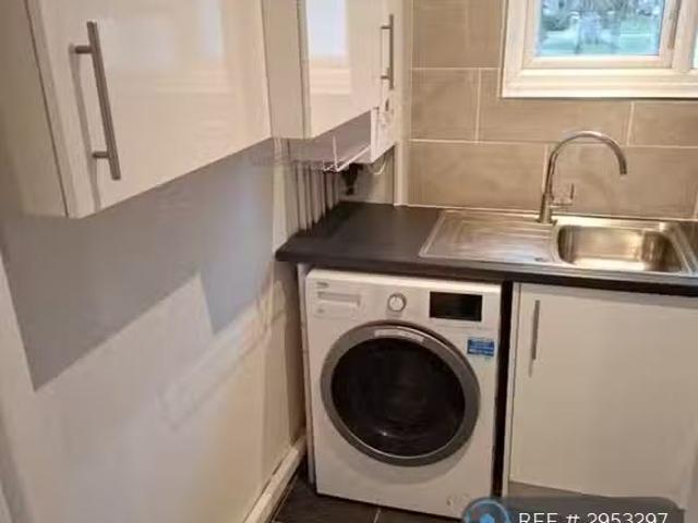 New 1 BA 1 bedroom maisonette for rent in Pondthorpe, Coventry.