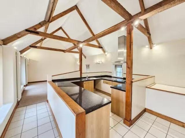 Cozy 1 BA 1 bedroom terraced house for rent in Brookthorpe, Gl.