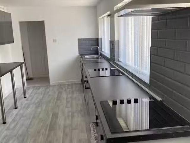 Unique 1 BA 1 bedroom terraced house for rent in Hope Street.