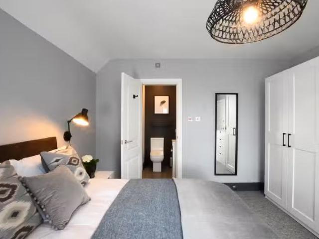 Cozy 1 BA 1 bedroom terraced house for rent in Wolfa Street, D.